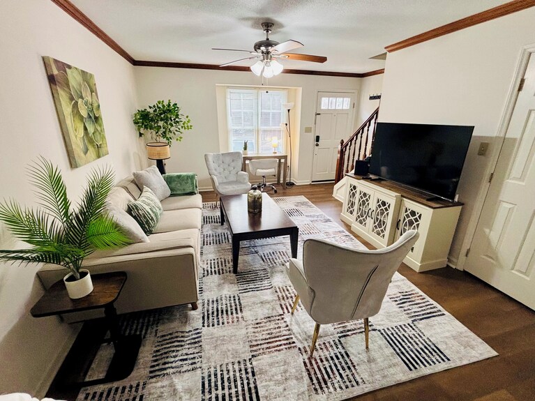 Stylish Cary Townhome, En-suite Bedrooms, Walk To Shops & Greenways, Near Rtp - Cary