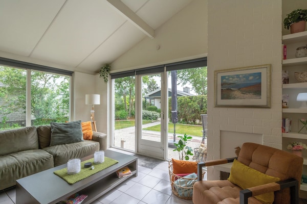 Holiday Home Near Petten Beach With Pool - Petten