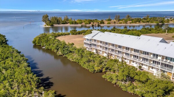 Mangrove Point Townhome - Florida