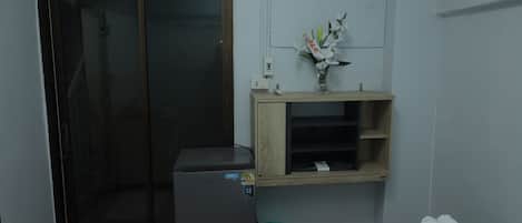 Quarto Individual | Secretária, Wi-fi grátis, roupa de cama fornecida