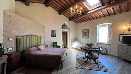 Suite Comfort, vista para o jardim. Agriturismo Villa La Fontina
