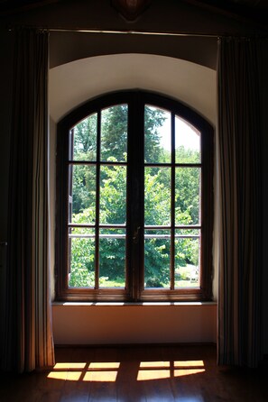 Apartamento família, 2 quartos, para não fumantes, vista para a colina | Parte interna