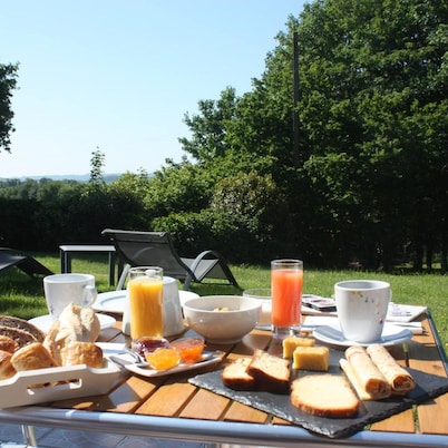 Latitude Ouest Hotel Restaurant & Spa