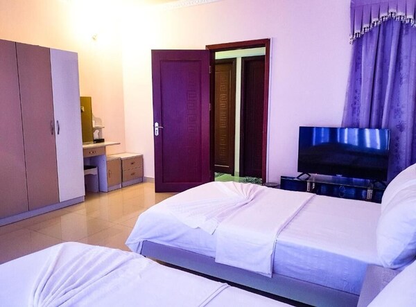 Reef Guest House - Maldives