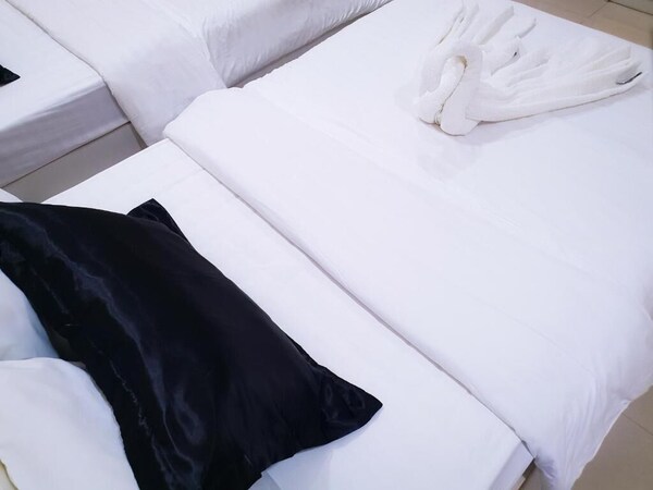 Reef Guest House - Malé