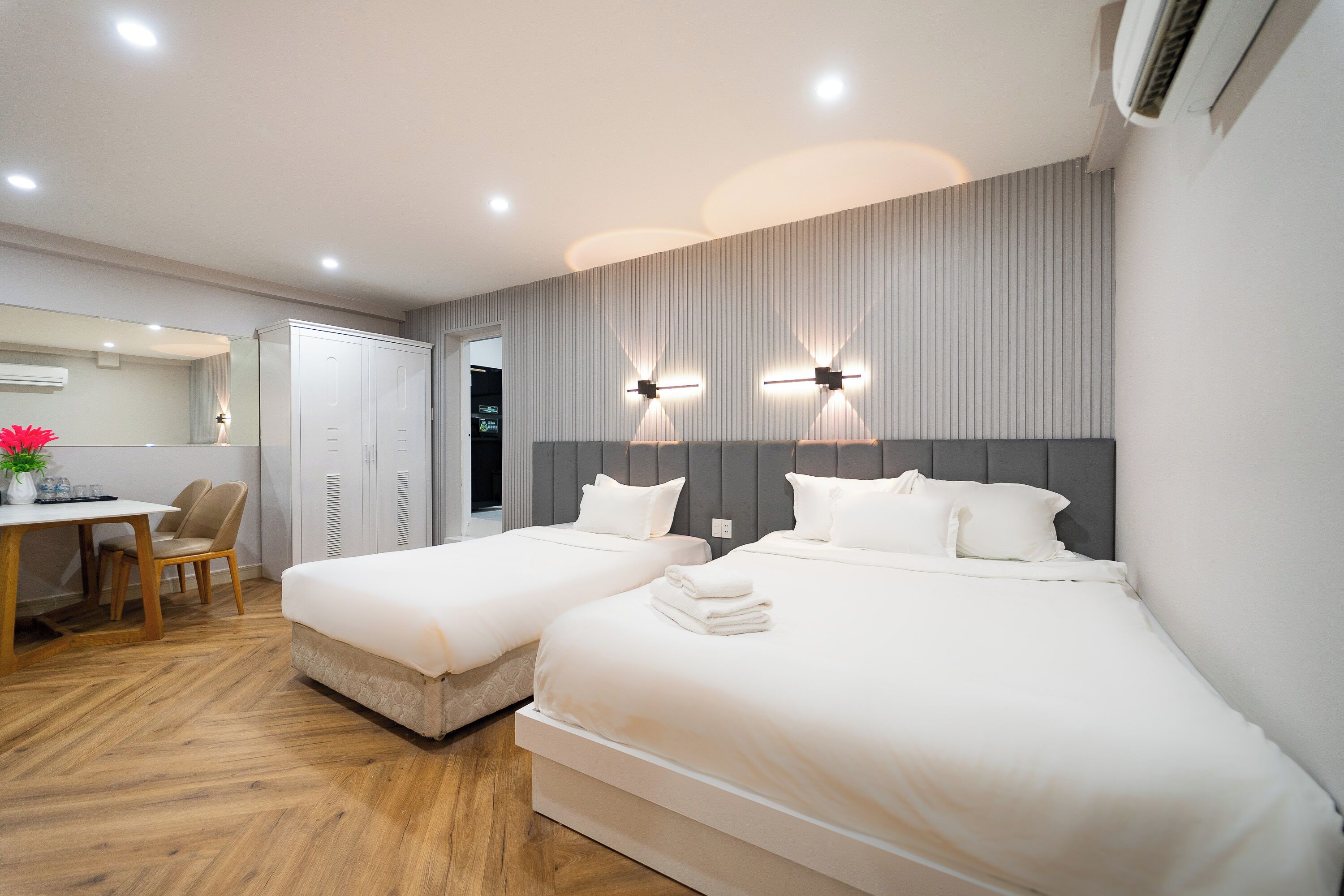 Quarto Triplo Design