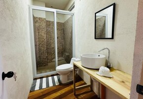 Apartamento Comfort, varanda, vista para a lagoa | Casa de banho