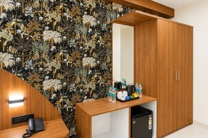 Suite Royal, Vista para a cidade | Roupa de alta qualidade, secretária 