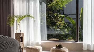 Quarto Duplo de Luxo, vista para o pátio | Vista do quarto