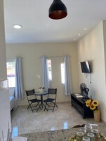 Estúdio família, 2 camas de casal, cozinha americana | Opções para refeição