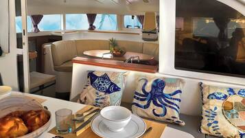 Casa, 3 quartos, para fumantes, vista para a cidade | Sala de jantar