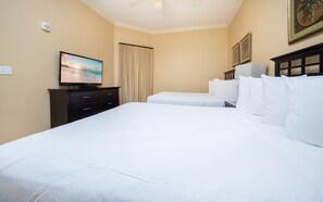 Apartamento em Condomínio Fechado, 3 quartos