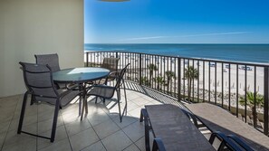 Apartamento em Condomínio Fechado, 3 quartos | Refeições ao ar livre