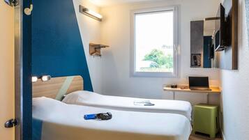 Quarto, 2 camas de solteiro