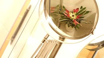 Quarto triplo econômico | Banheiro