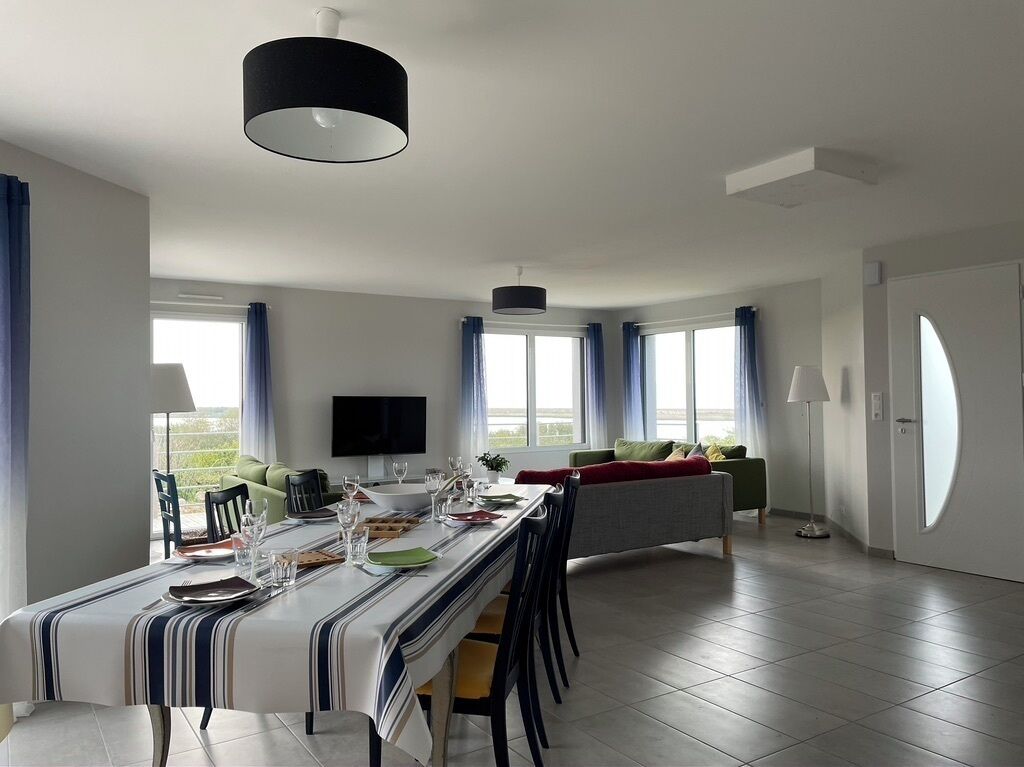 Entre Ciel Et Mer: Sirène Vue Sur Mer - Barfleur