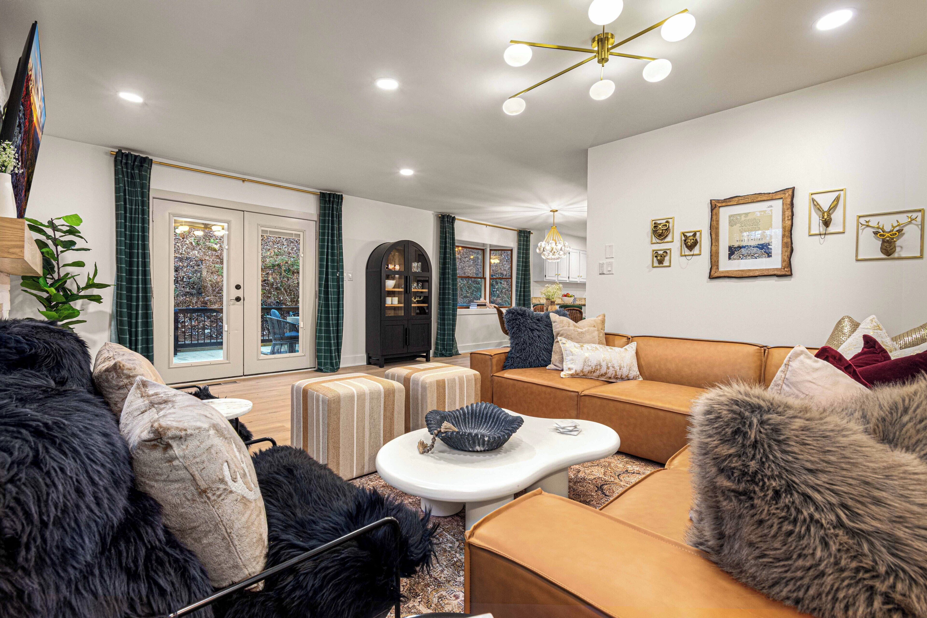 Ultimate 7br Getaway. Sleep 20.pickleball, Golf Sim, Arcade, Theatre, Sauna, Spa - Asheville, NC