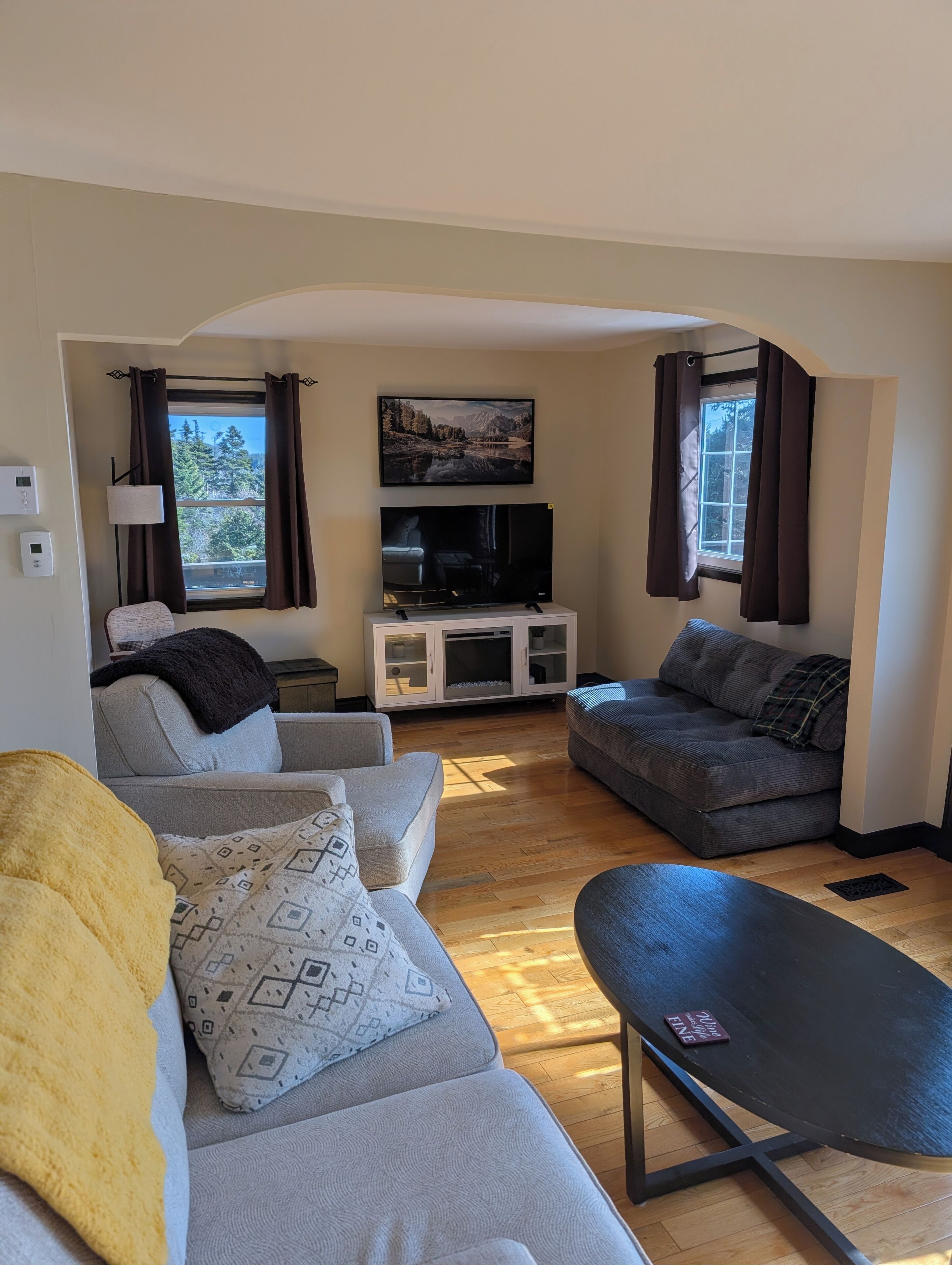 Cozy Cottage Located An Hour And 20 Minutes From St. John's! Pets Welcome! - Newfoundland and Labrador