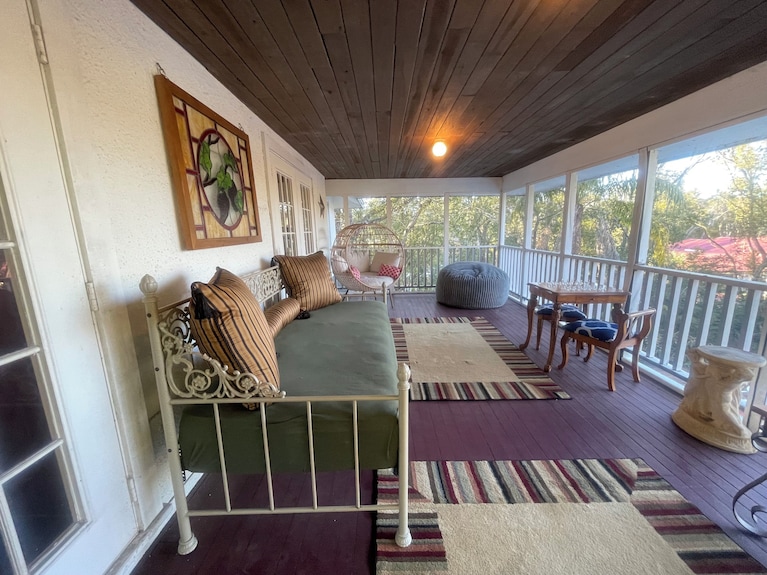 Spacious, Historic 6-bedroom House In Peaceful Fruitland Park With Ac - Leesburg, FL