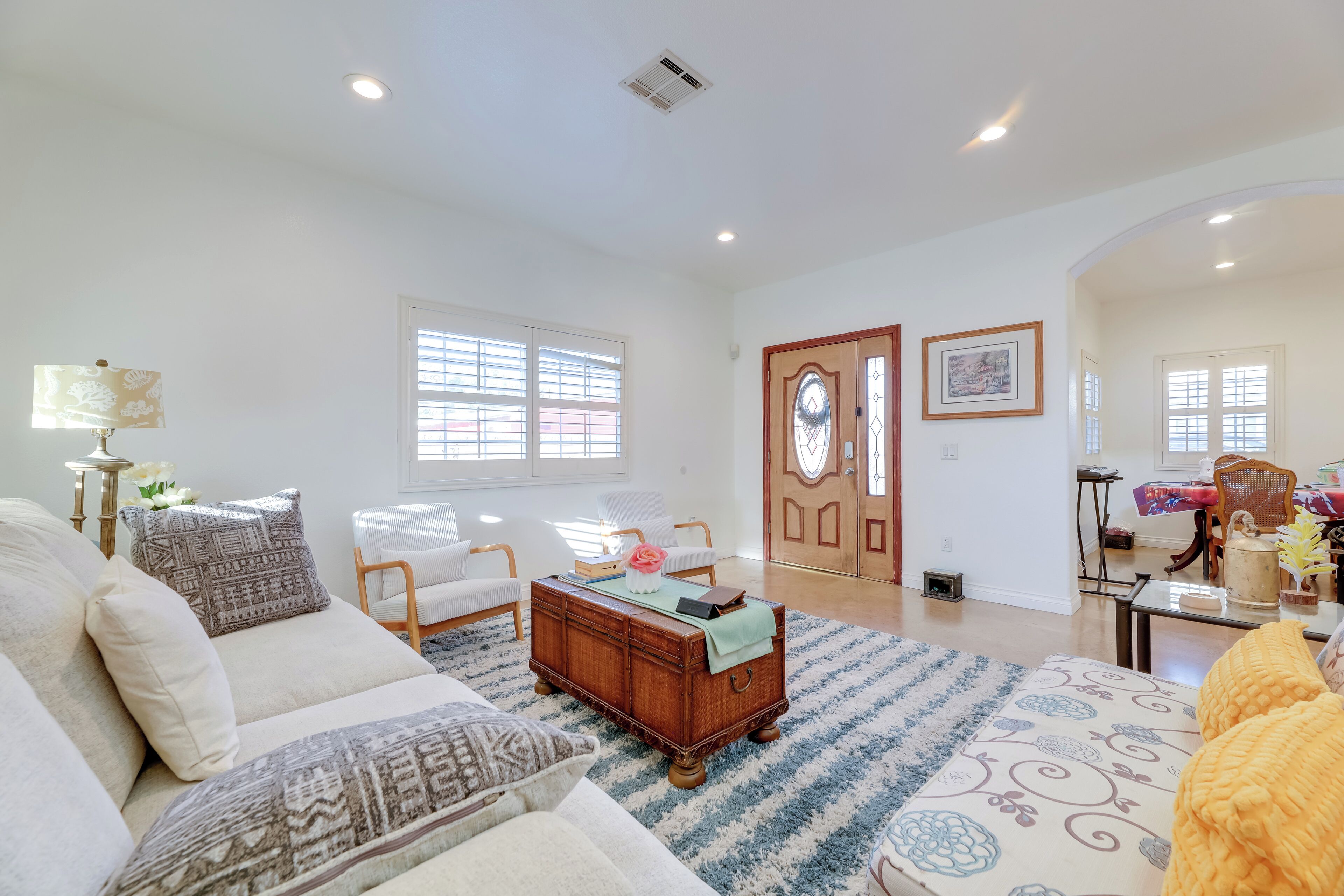 Great Location & Free Extras! Bellflower Stay - Long Beach, CA