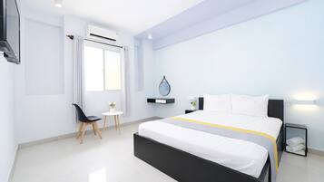 Quarto casal superior | Escrivaninha, Wi-Fi de cortesia, roupa de cama