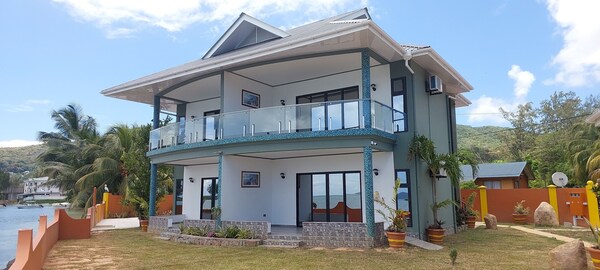 Balcons Sur Mer Apartments - Seychelles