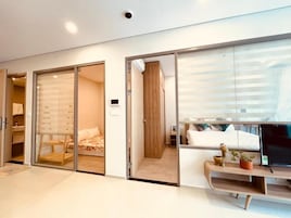 Apartamento Básico, 2 quartos, varanda | Secretária, Wi-fi grátis