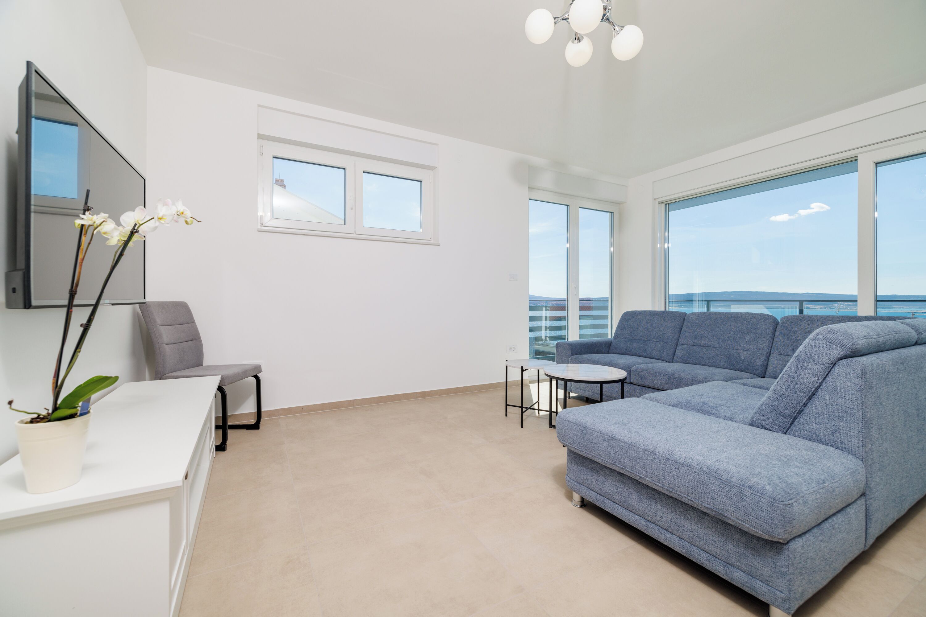 Modern Apartment With Whirlpool, Terrace & Sea View - Jadranovo