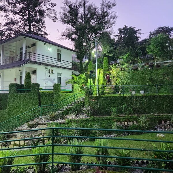 Home In The Hills Resort & Restaurant - Dehradun