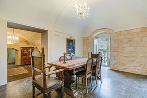 Apartamento standard, 2 quartos, 2 banheiros (Borgo Hedone - Rosa) | Sala de jantar