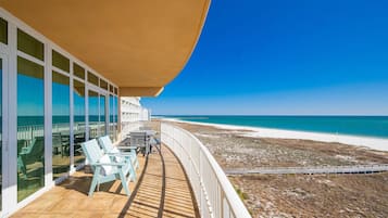 Apartamento em Condomínio Fechado, 4 quartos | Terrenos do alojamento