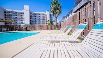 Apartamento em Condomínio Fechado, 2 quartos | Piscina