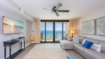 Apartamento em Condomínio Fechado, 2 quartos | Sala de estar