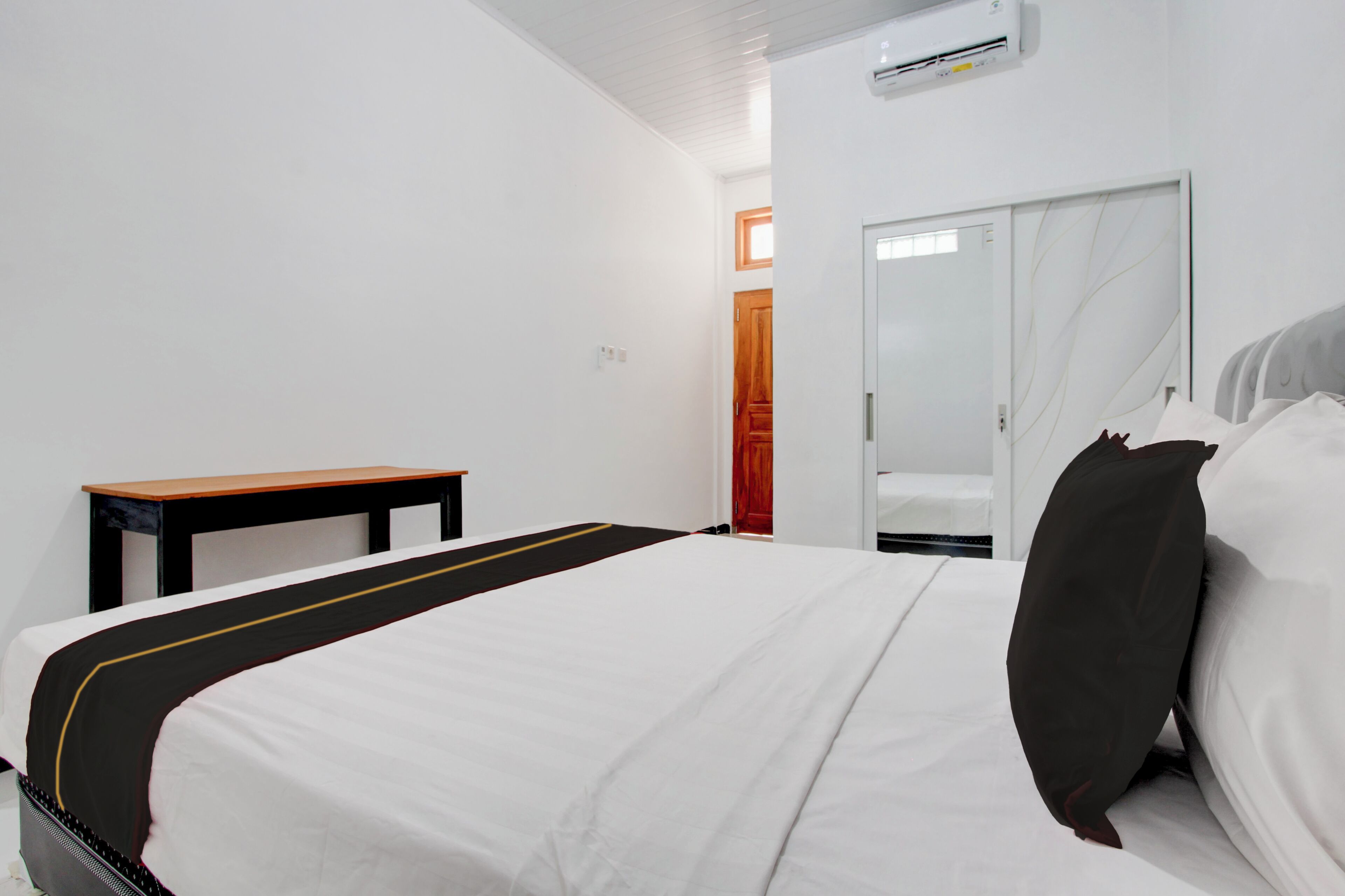 Quarto Twin Standard