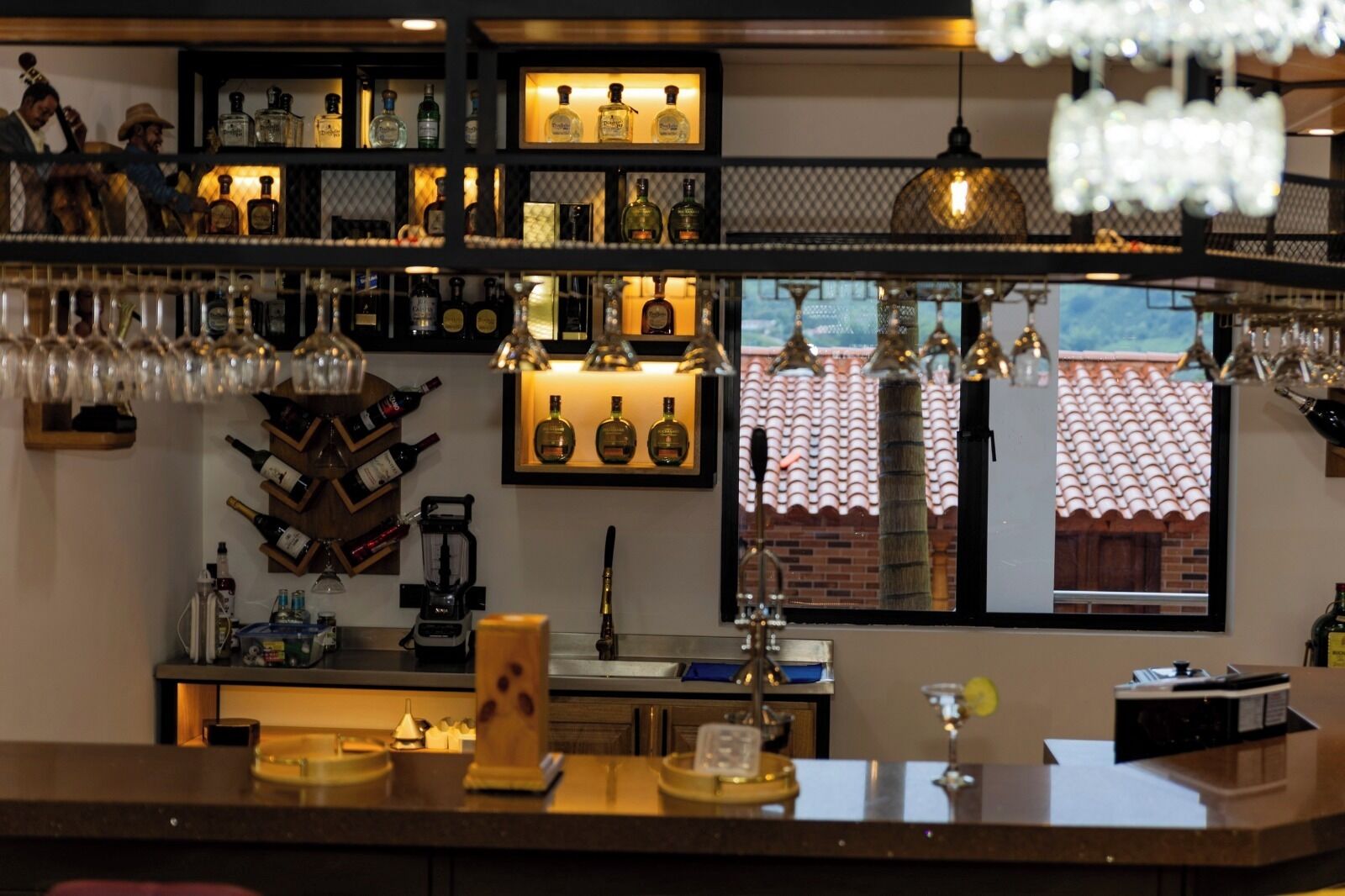 Quarto Familiar, vista para a montanha | Bar (no alojamento)