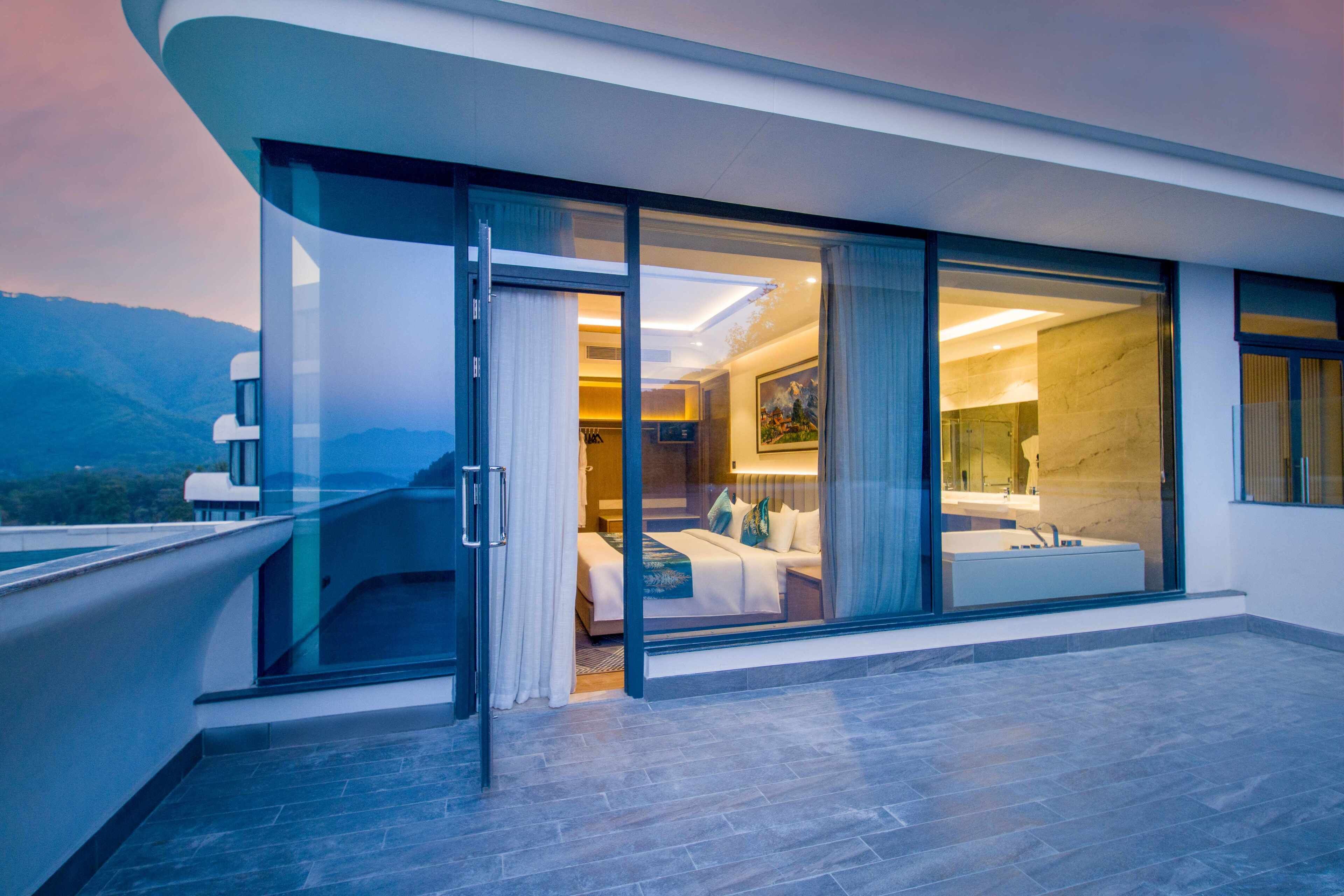 Quarto Standard, 1 cama king-size, varanda, vista para a montanha | Terraço/pátio interior