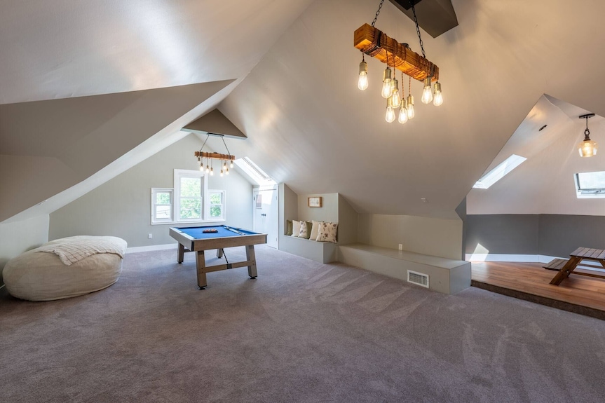 Spacious 6br Retreat - Pool - Fire Pit - Bbq - Edison