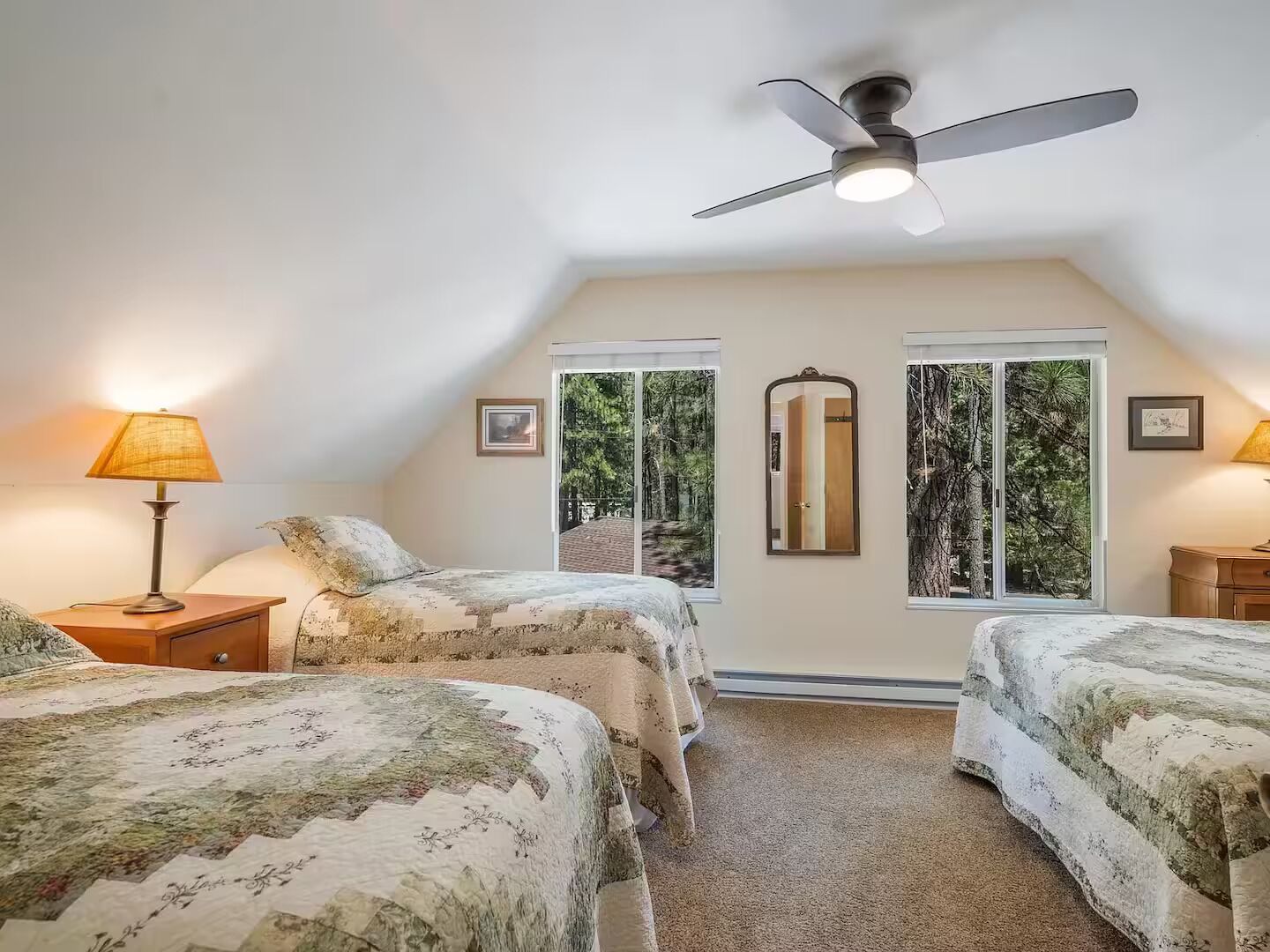 Family-friendly Graeagle Cabin  Deck Backs To Forest  Walk To Mill Pond - Graeagle, CA