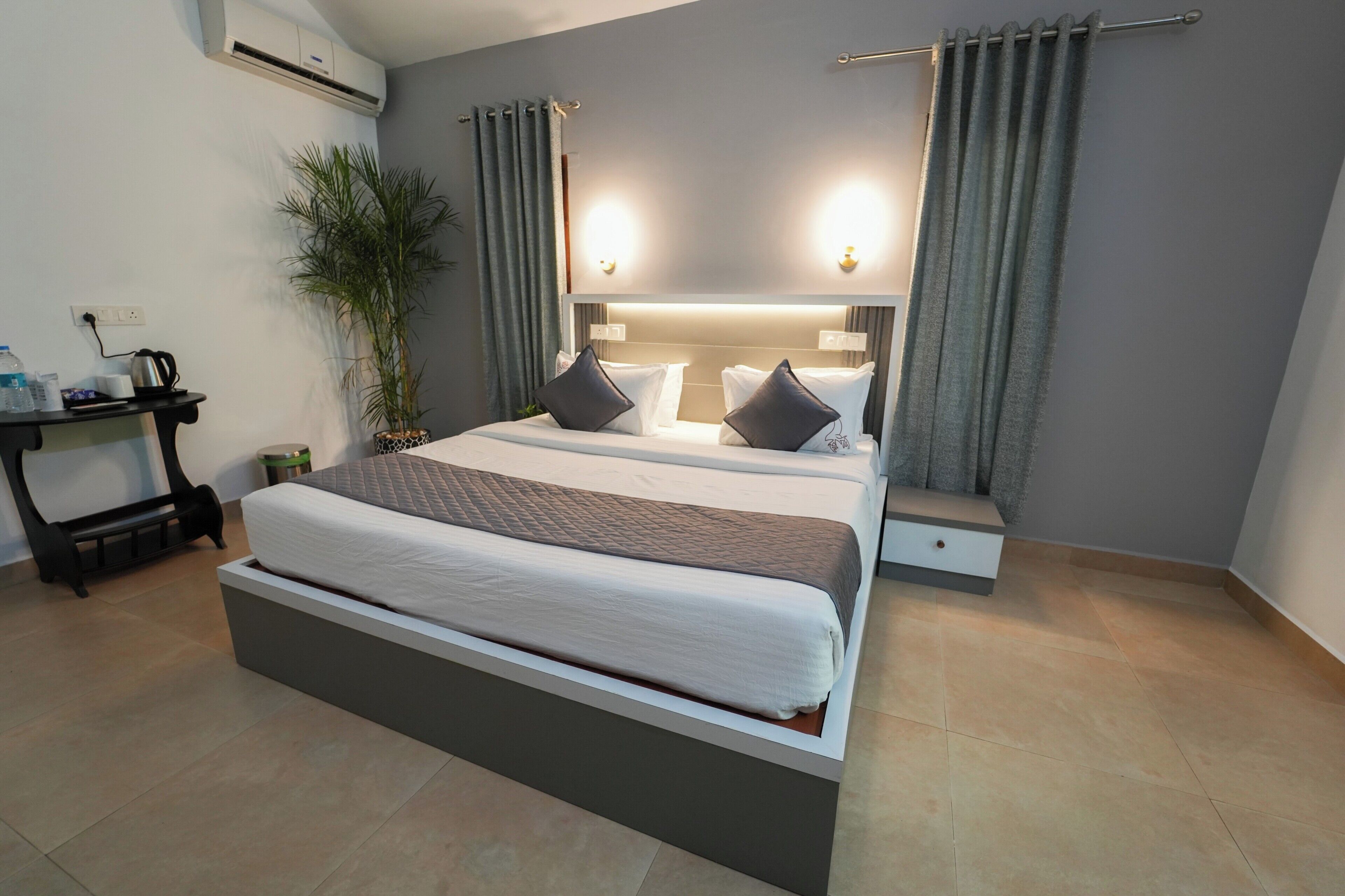 Estúdio família, vista para o jardim | Roupas de cama premium, individualmente mobiliados, escrivaninha