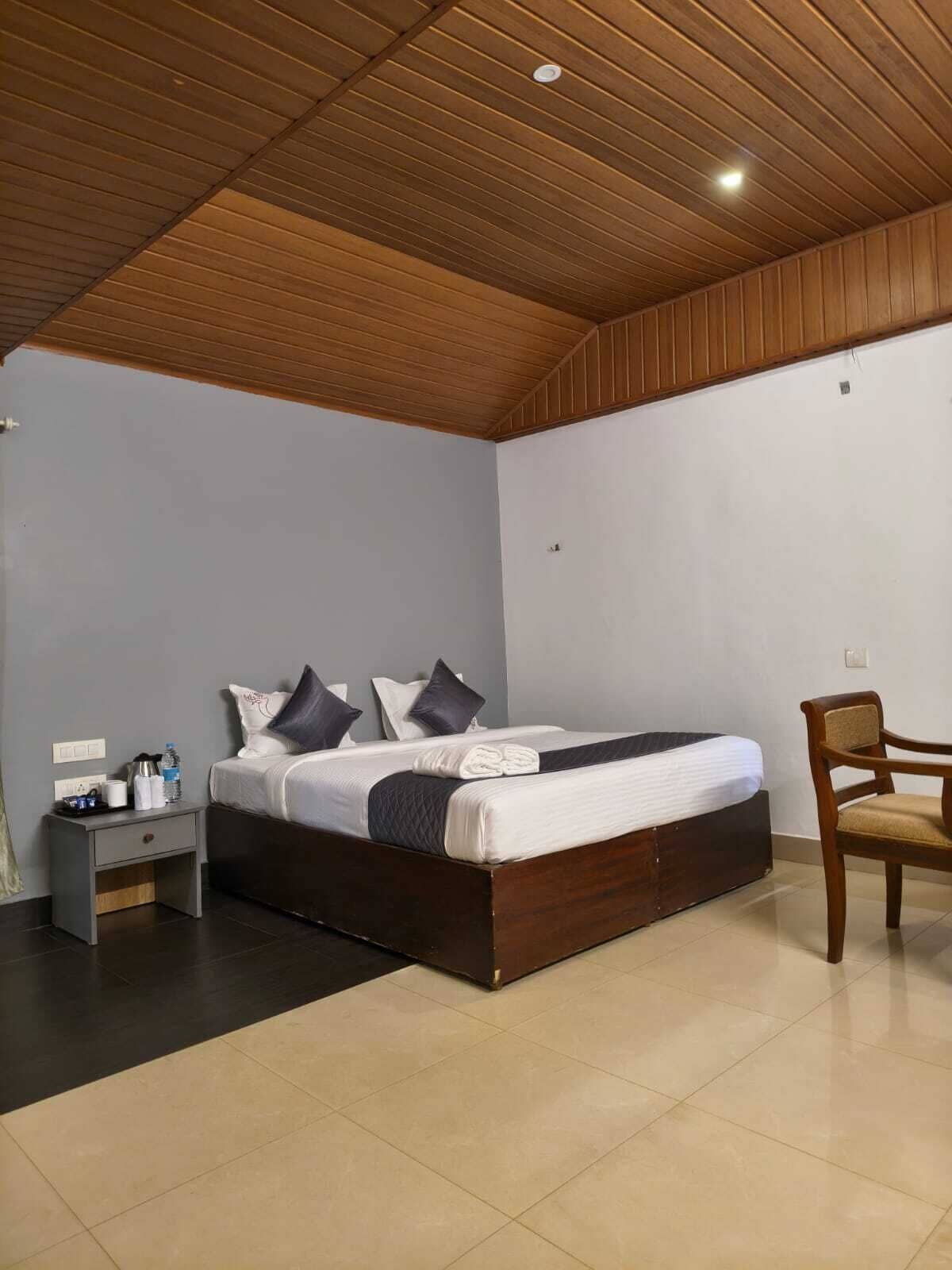 Quarto standard, vista para o jardim | Roupas de cama premium, individualmente mobiliados, escrivaninha