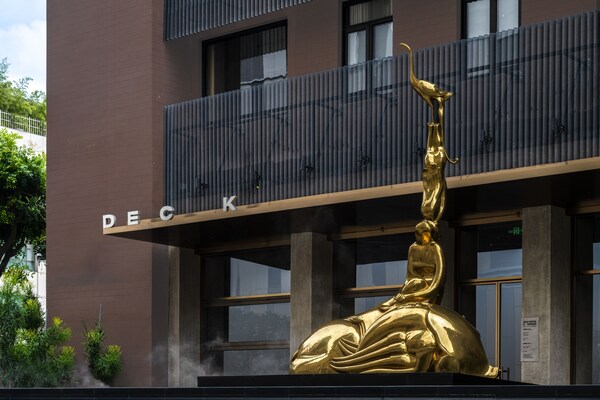 Industrial Luxury Hotel - Hong Kong