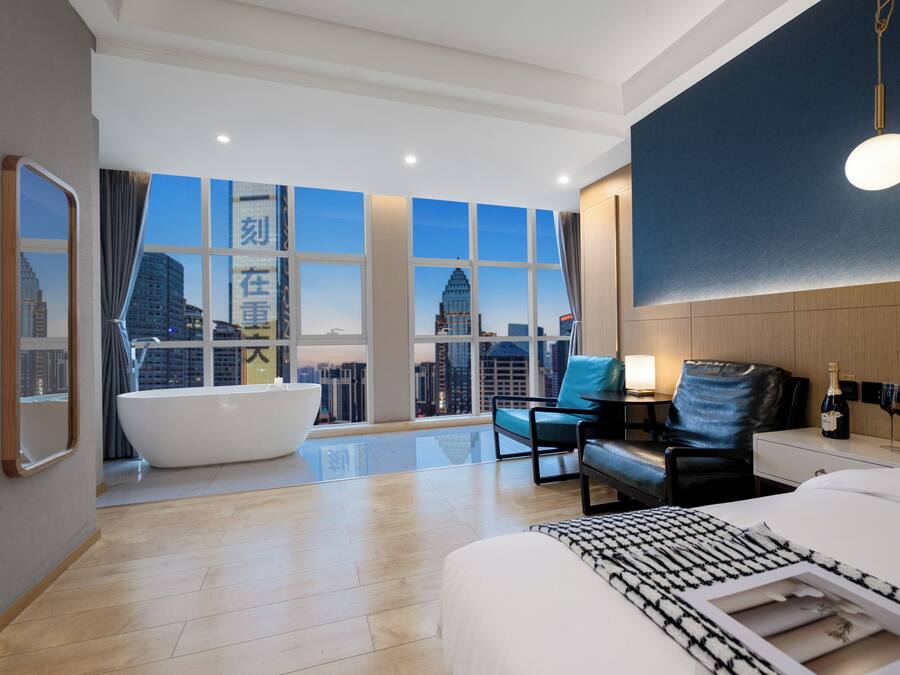 Quarto casal panorâmico, vista para a cidade | Vista do quarto