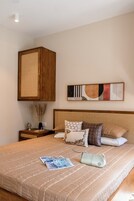 Apartamento, 2 quartos, varanda | Roupa de alta qualidade, edredões de penas
