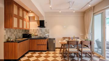 Apartamento, 2 quartos, sacada | Opções para refeição