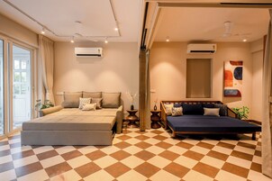 Apartamento, 2 quartos, varanda | Roupa de alta qualidade, edredões de penas