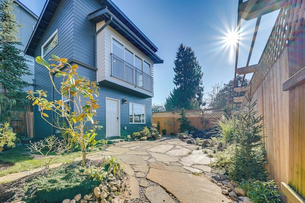 Mini Pearl Sleek Seattle Gem 3 Mi To Lumen Field - シアトル