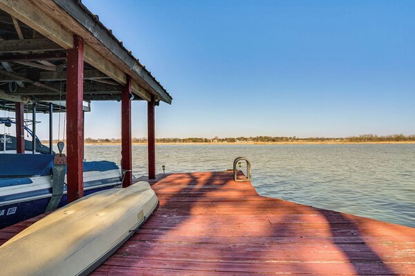 5 Mi To Granbury Square: Waterfront Escape W/ Dock - Beacon Lake, Bluff Dale