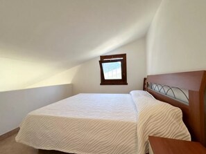 Villa, 2 quartos, pátio, vista para o jardim | 3 quartos 