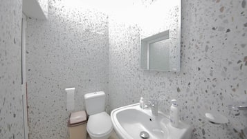 Quarto Duplo, varanda | Casa de banho