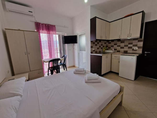 Hotel Studio Eno Ksamil - Ksamil